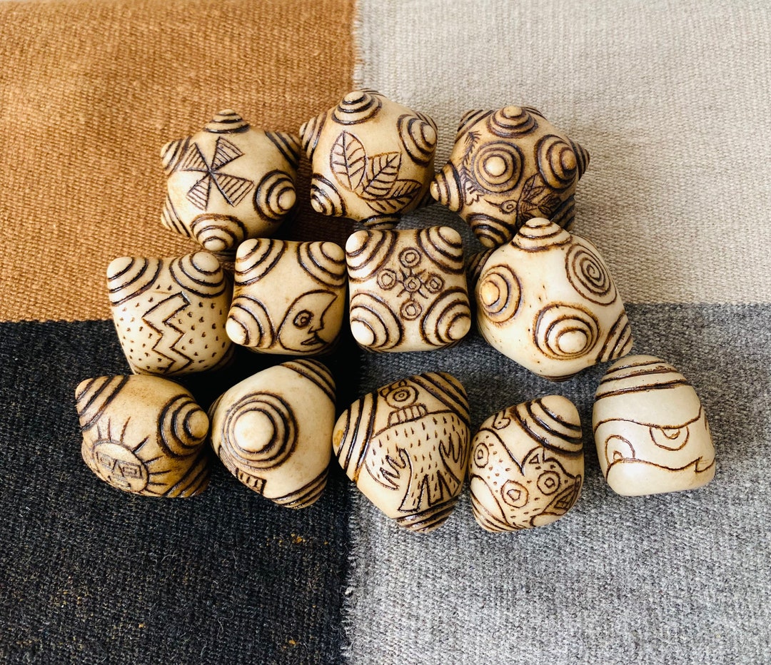 Set of 12 Peruvian CHUMPI KHUYA Stones - Hand Carved From Alabaster ...