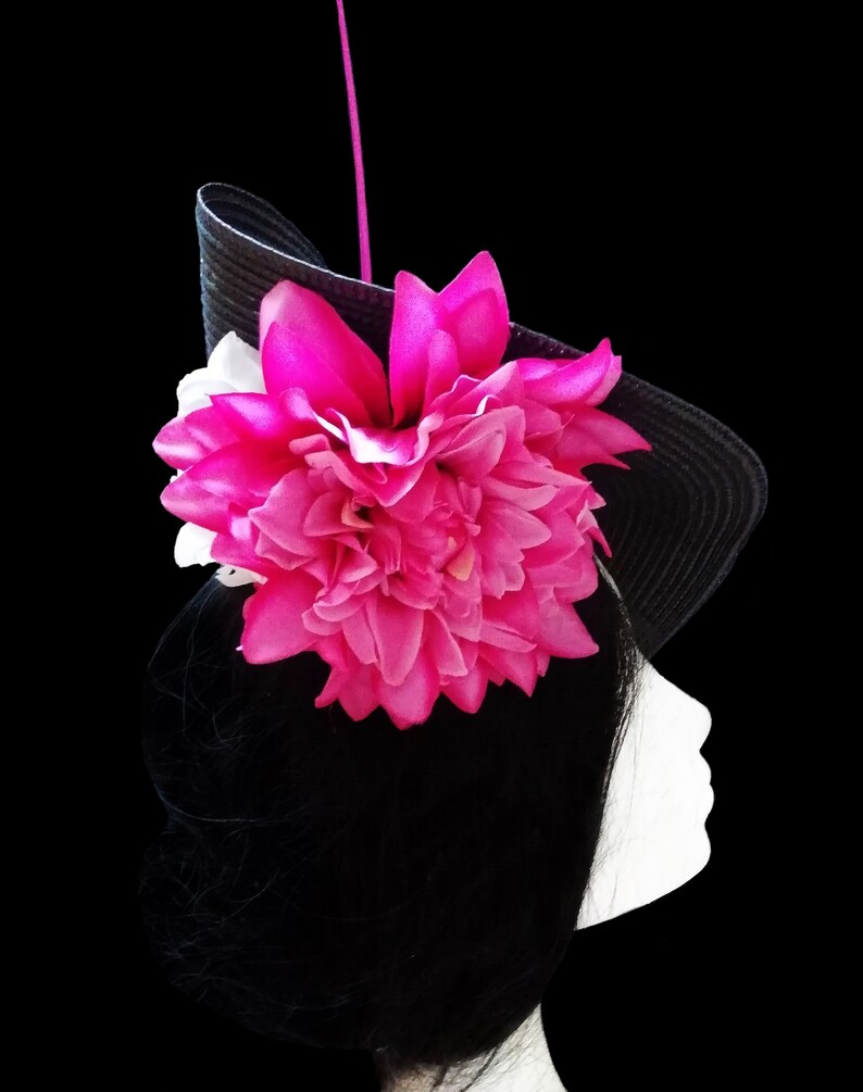 Black white and fuchsia races hat with flowers and rachis | Etsy