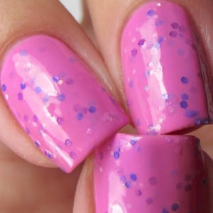 Berry Blast-thermal Color Changing Nail Polish Confetti Pop Nail Polish ...