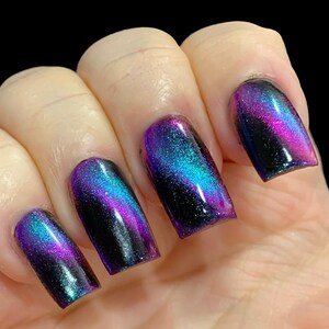 Magnetize Me - Magnetic Multi-chrome Fuchsia Blue Green Purple Rainbow ...