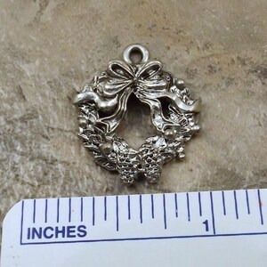 Set of Three 3 Pewter Christmas Wreath Charms 5293 - Etsy