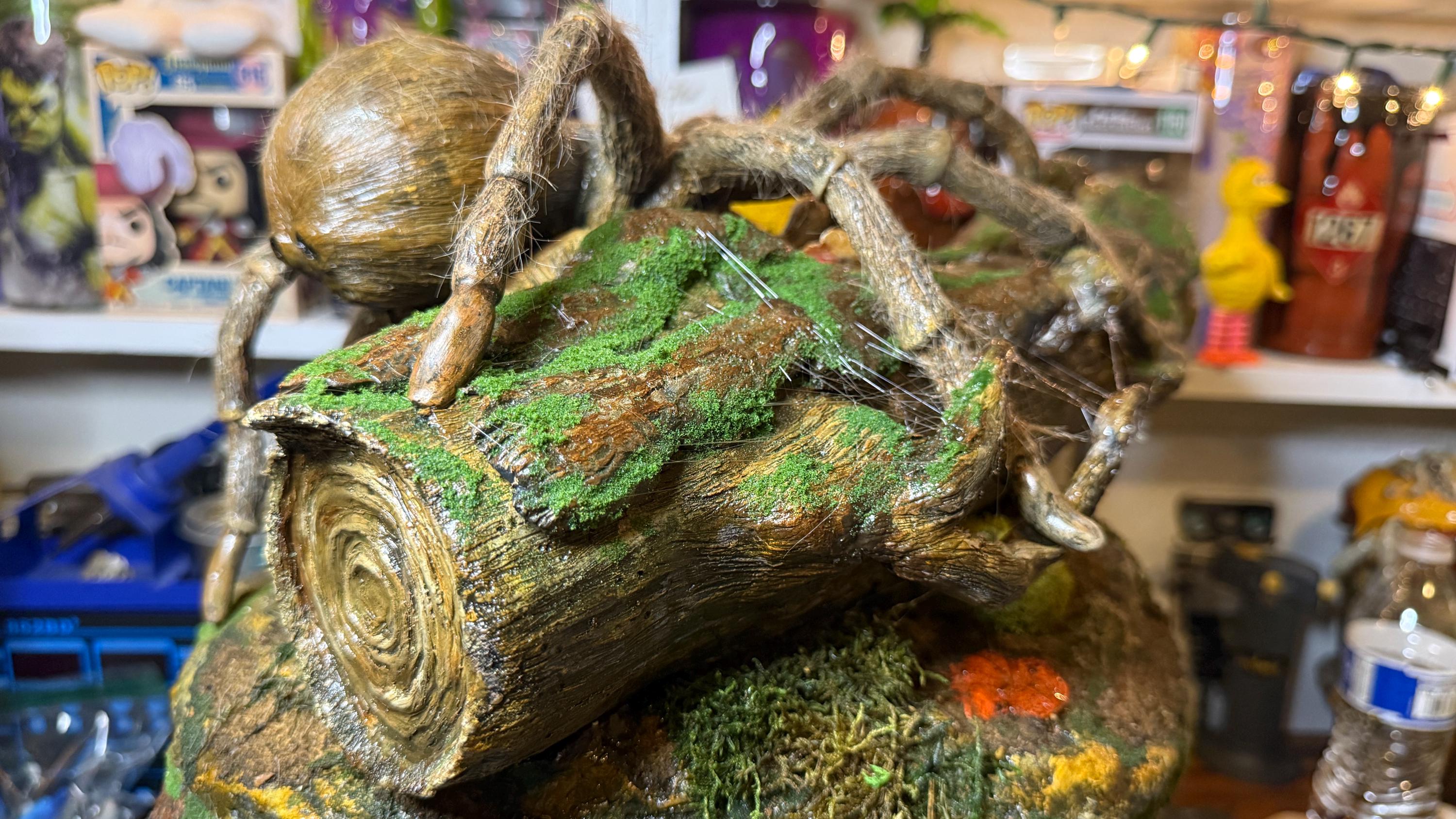 Purple Goliath Birdeater Tarantula Spider Sculpture Diorama, Real Scale ...