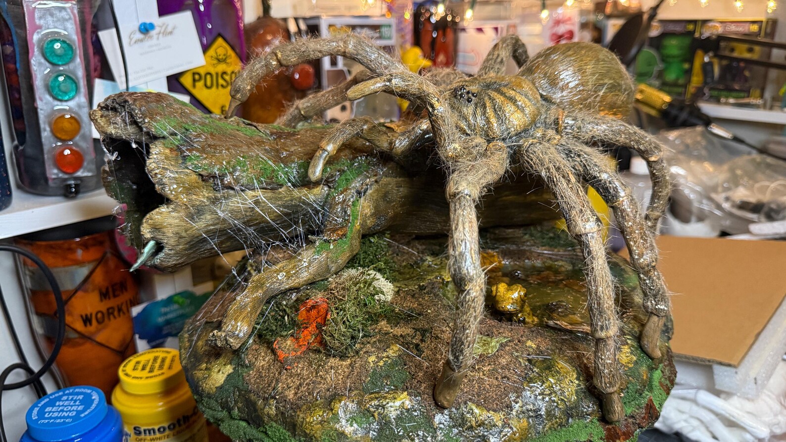 Purple Goliath Birdeater Tarantula Spider Sculpture Diorama, Real Scale ...