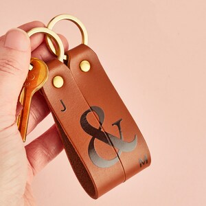 Personalised Couples Matching Ampersand Leather Keyring Set *US TARIFFS ...