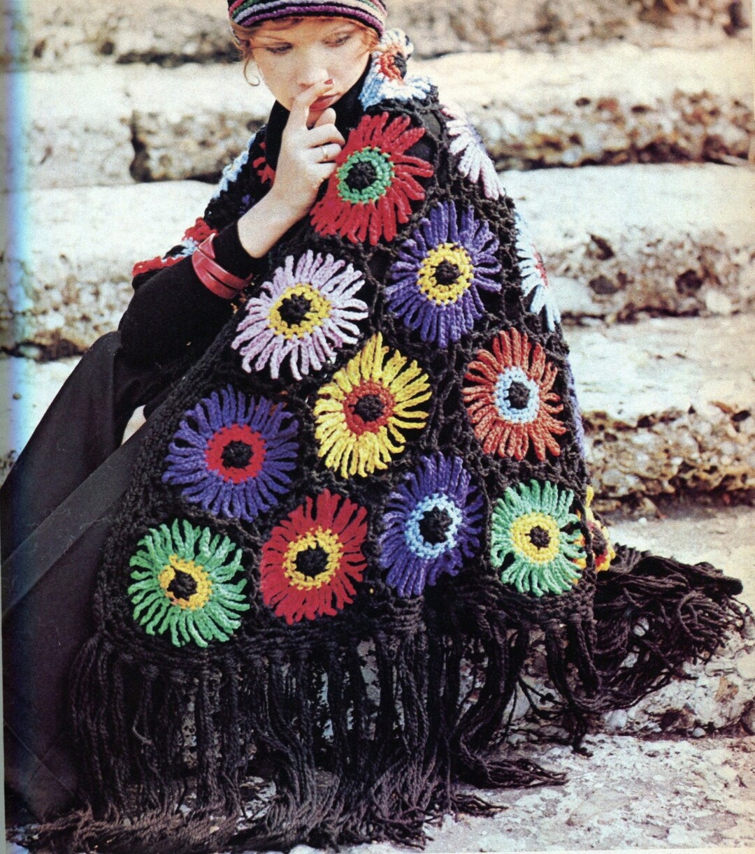 Crochet Flower Shawl Pattern, Floral Circles, Crochet Shaw Dahlia ...