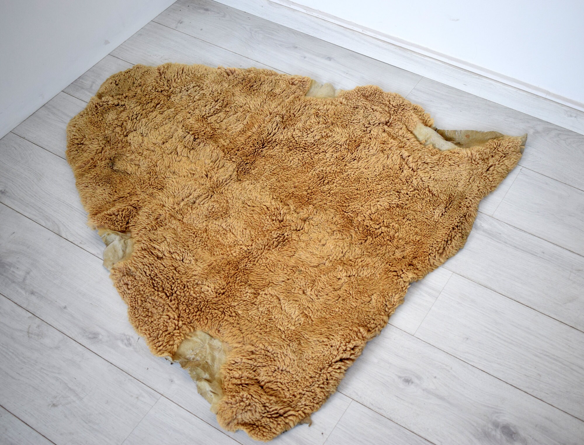 sheep Skin rug, Fur Rug, Soft fur Animal Skin, 100% NATURAL,Hair on ...