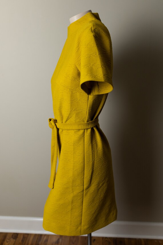 1960's mod mustard yellow midi dress | M - Gem