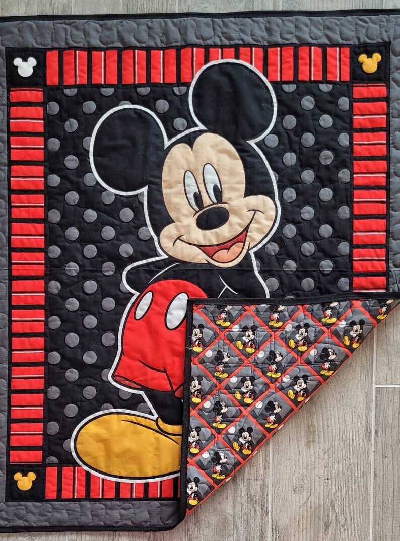 Mickey Mouse Quilt. Disney Quilt Child Quilt Lap Quilt Wall - Etsy