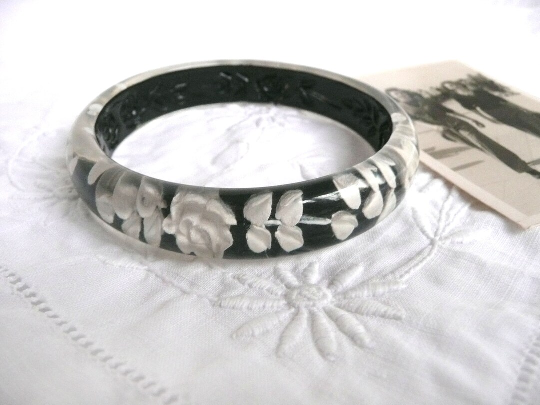 Reverse Carved Bangle Lucite Reverse Carved Bangle Mid Century Black ...