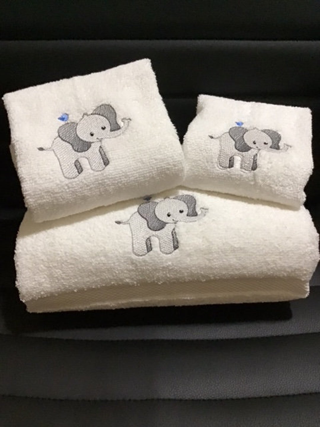 Elephant Elegance: Personalized 3-piece Embroidered Bath Towel Set - Etsy
