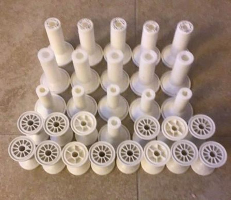 Crafters’ Delight: Set of 30 Empty Plastic Thread Spools for DIY ...