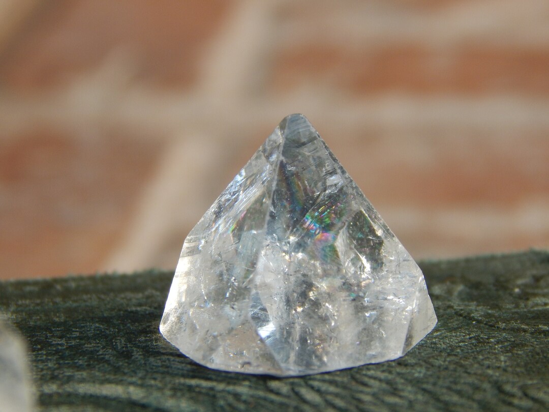 Apophyllite Point Pyramid - Etsy