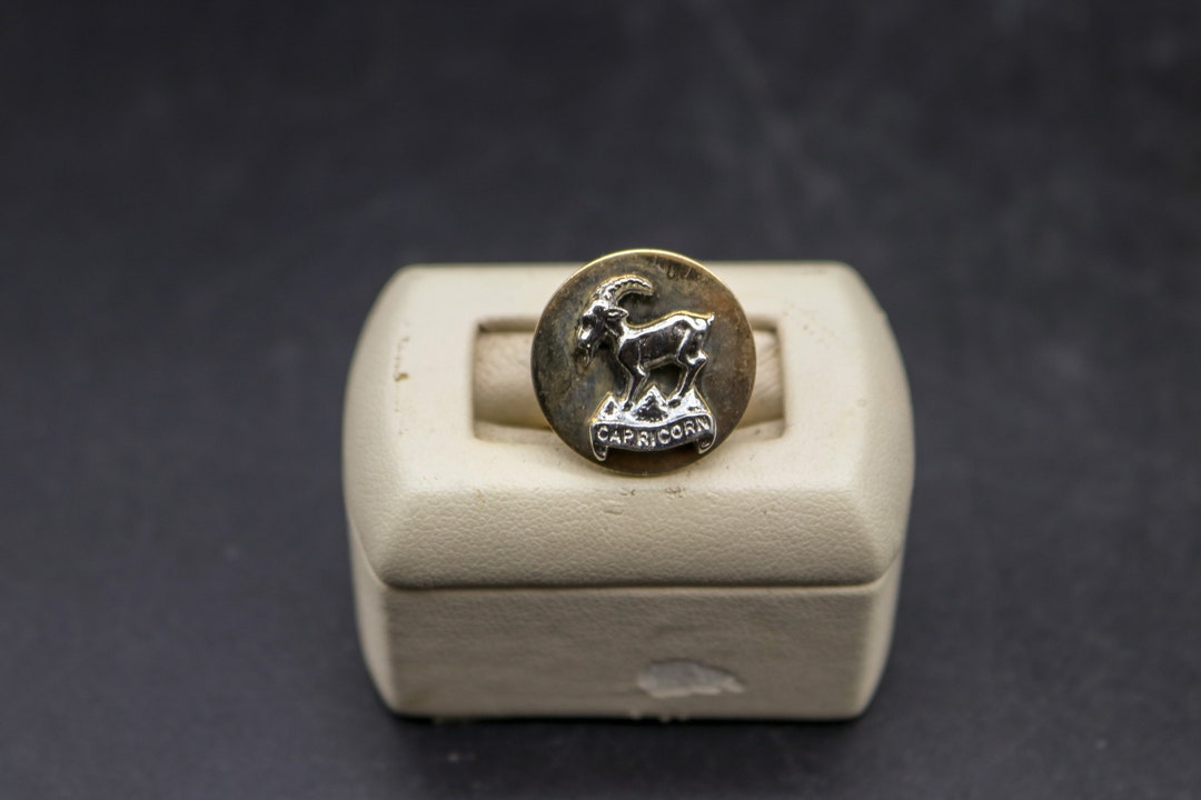 Vintage Swank "capricorn Sea Goat" Zodiac Cufflinks - Goldtone - 1970s ...