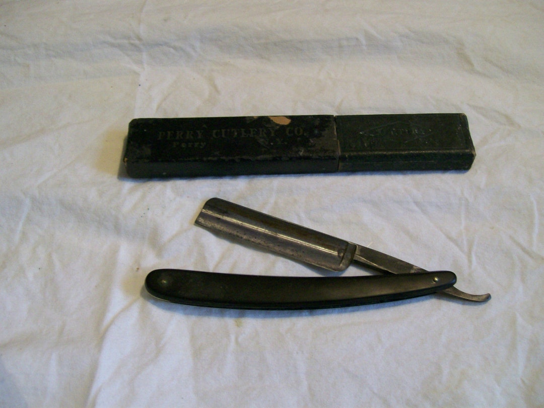 Vintage Alfred Fields & Co. Vanadium Steel Straight Razor - Pre-owned ...