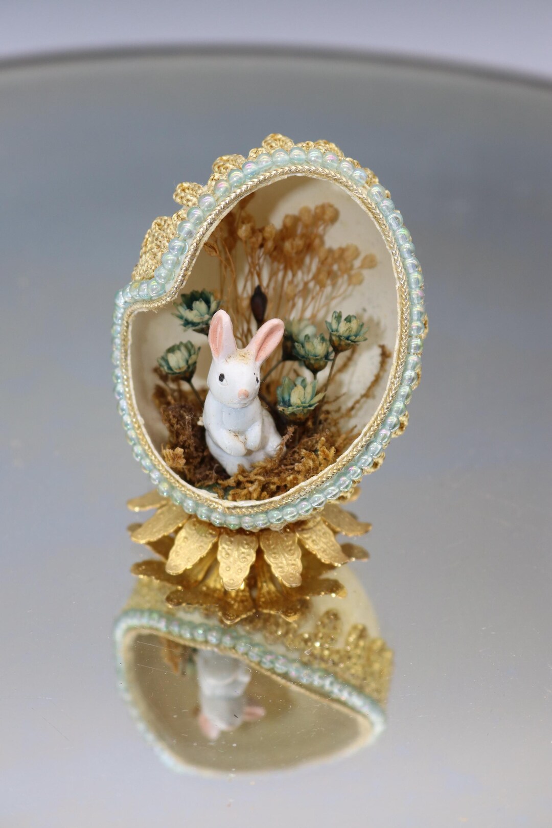 Vintage Real Egg Easter Bunny Diorama - Straw Flowers - Ceramic Bunny ...