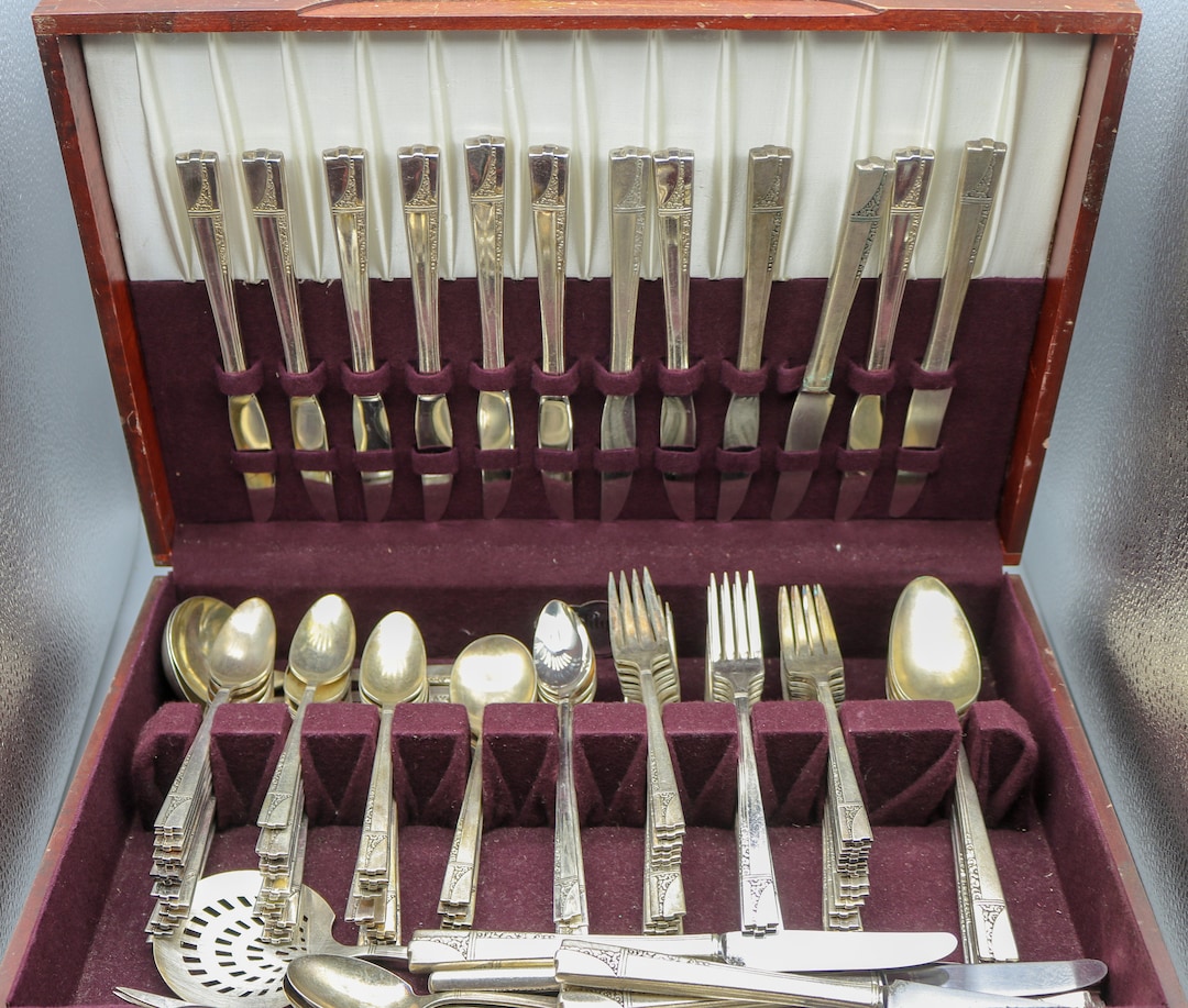 Oneida Nobility Plate "caprice" Silverware Set (137 Pcs) - 1937 Service ...