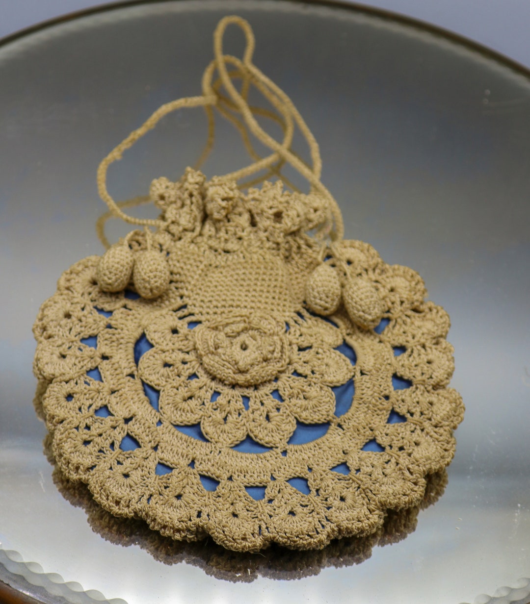 Vintage Antique 1920s Beige Crochet Drawstring Pouch Purse Blue Lining ...