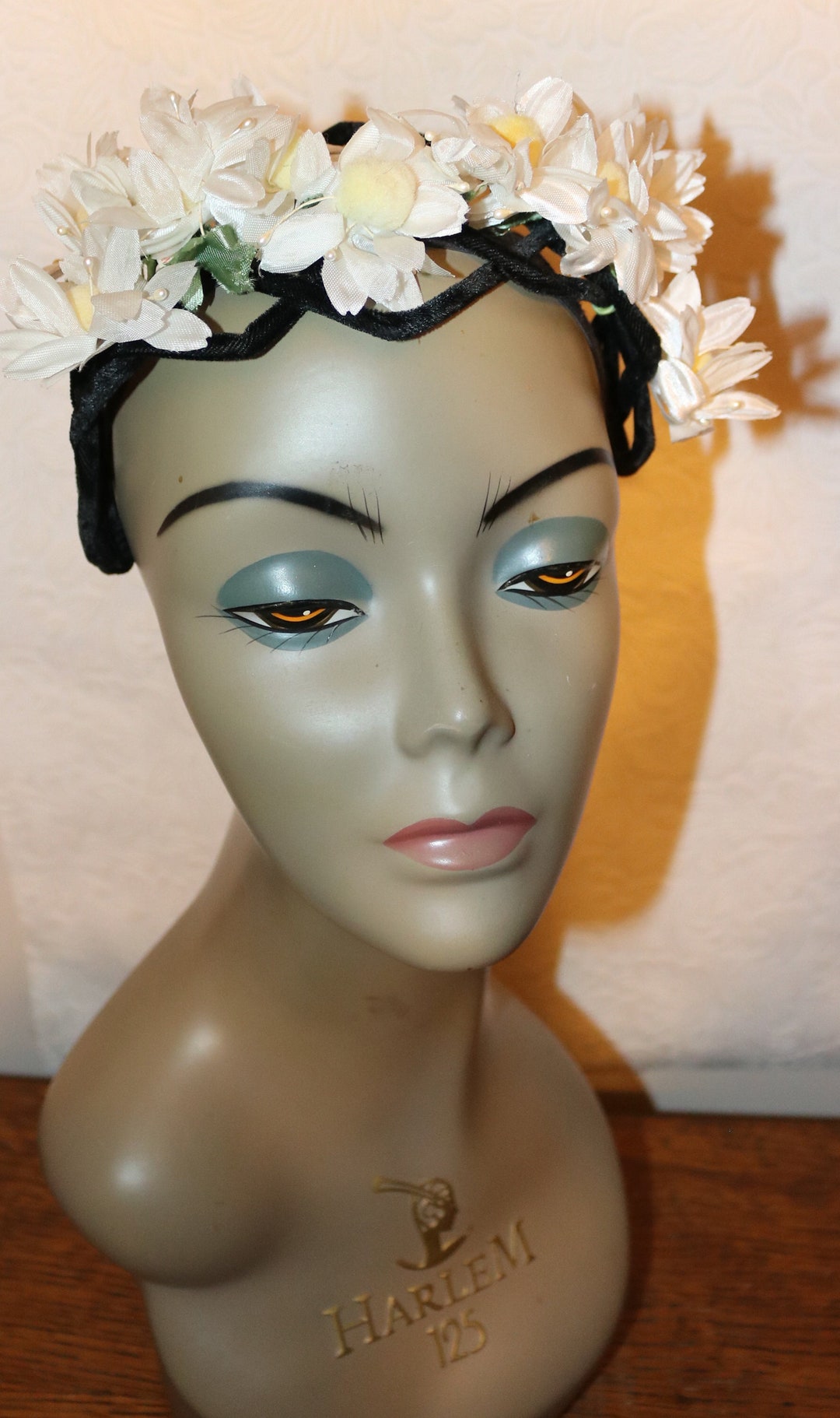 Vintage 1950s Black Velvet Daisy Criss Cross Bandeau Hat - Unmarked ...