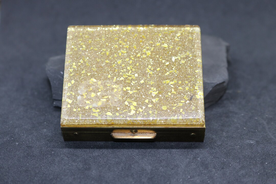 Vintage Gold Confetti Lucite Powder Compact - 1950s Hollywood Regency ...