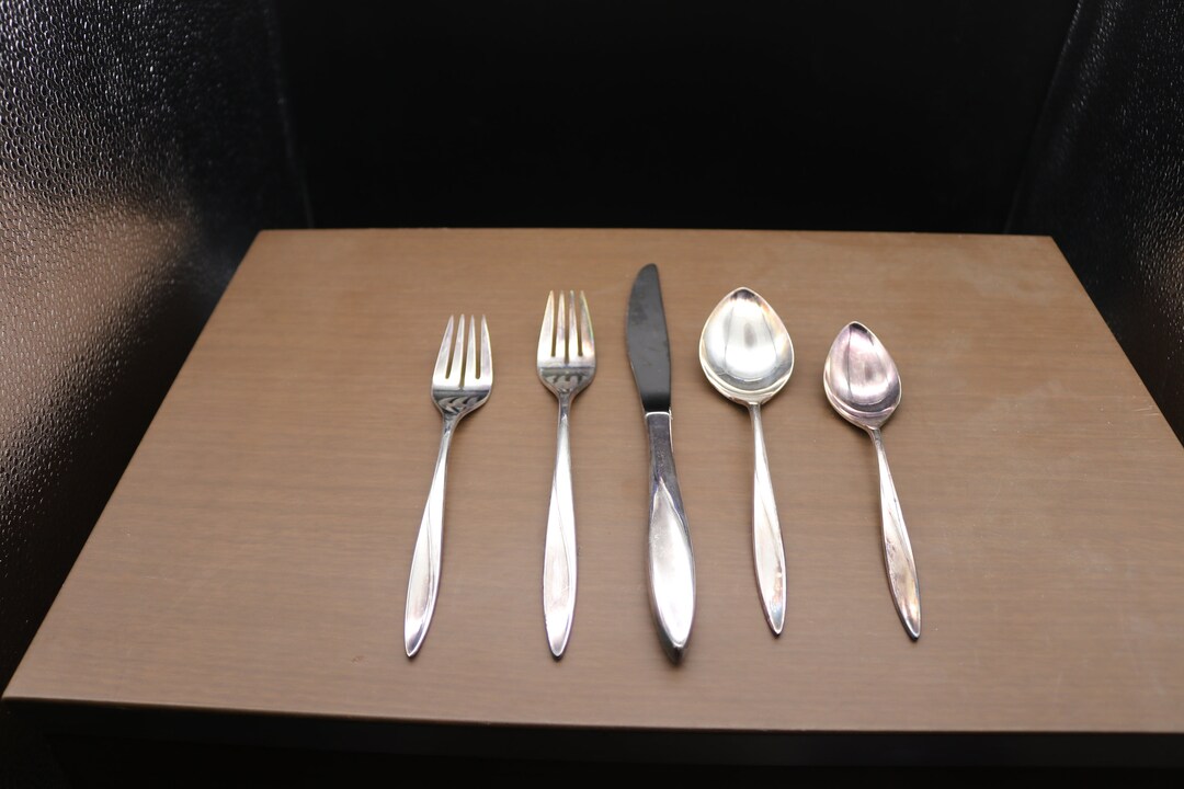 Prestige 36 Piece Silverplate Flatware Set in Original Silver Chest ...
