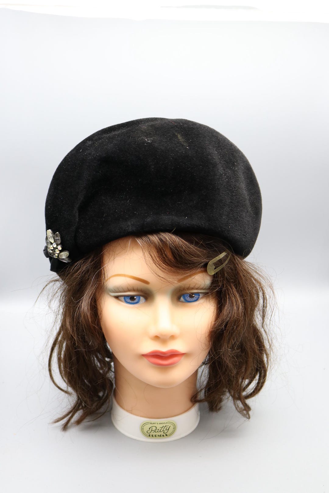 1950s Black Velvet Rhinestone Accent Hat - Slanted Beret Style - Medium ...