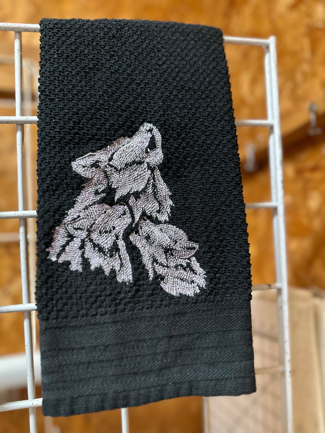 Howling Wolf Mom, Wolf, Wolf Towel, Wolf Mom - Etsy