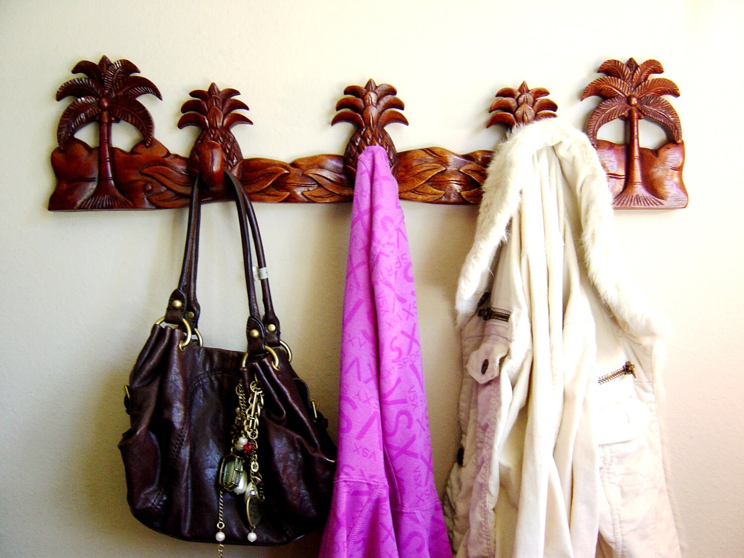 Entry Way, Coat / Purse Rack Hand Carved Palm Tree and Pineapples - Etsy