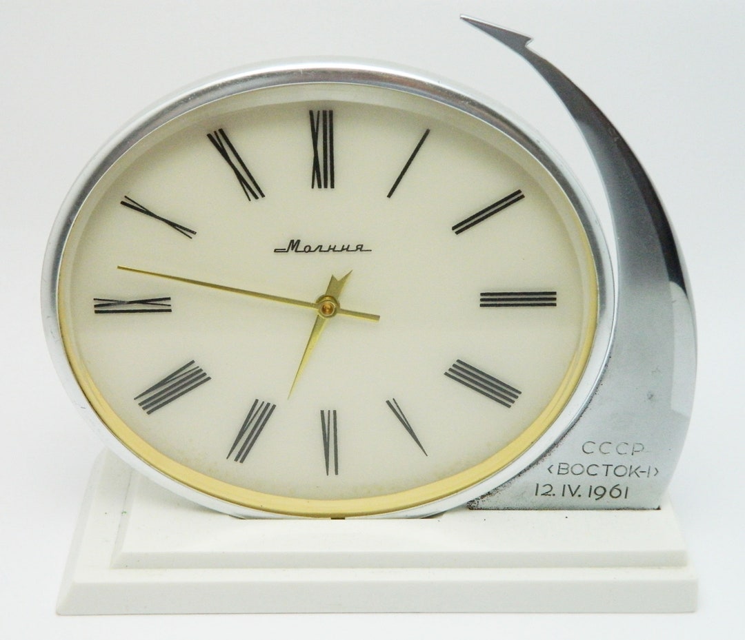 Mechanical Table Clock Watch MOLNIJA Molnia 360 - Etsy
