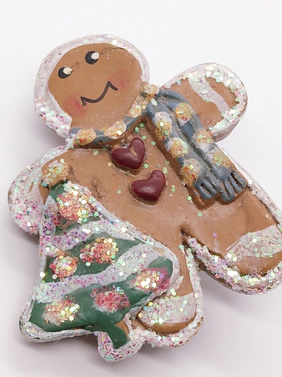 Vintage light brown gingerbread man pin brooch with g… - Gem