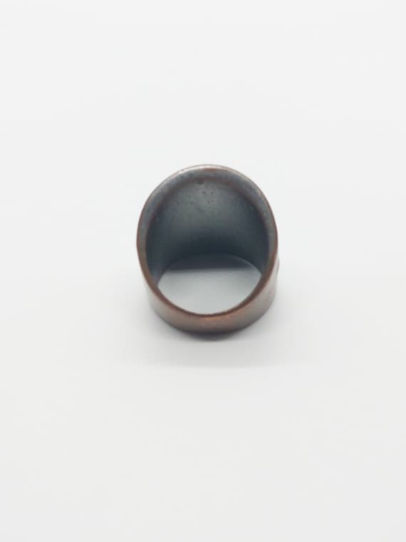Vintage large round metal industrial ring : dark bron… - Gem