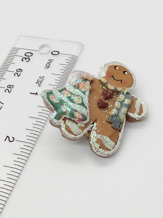 Vintage light brown gingerbread man pin brooch with g… - Gem