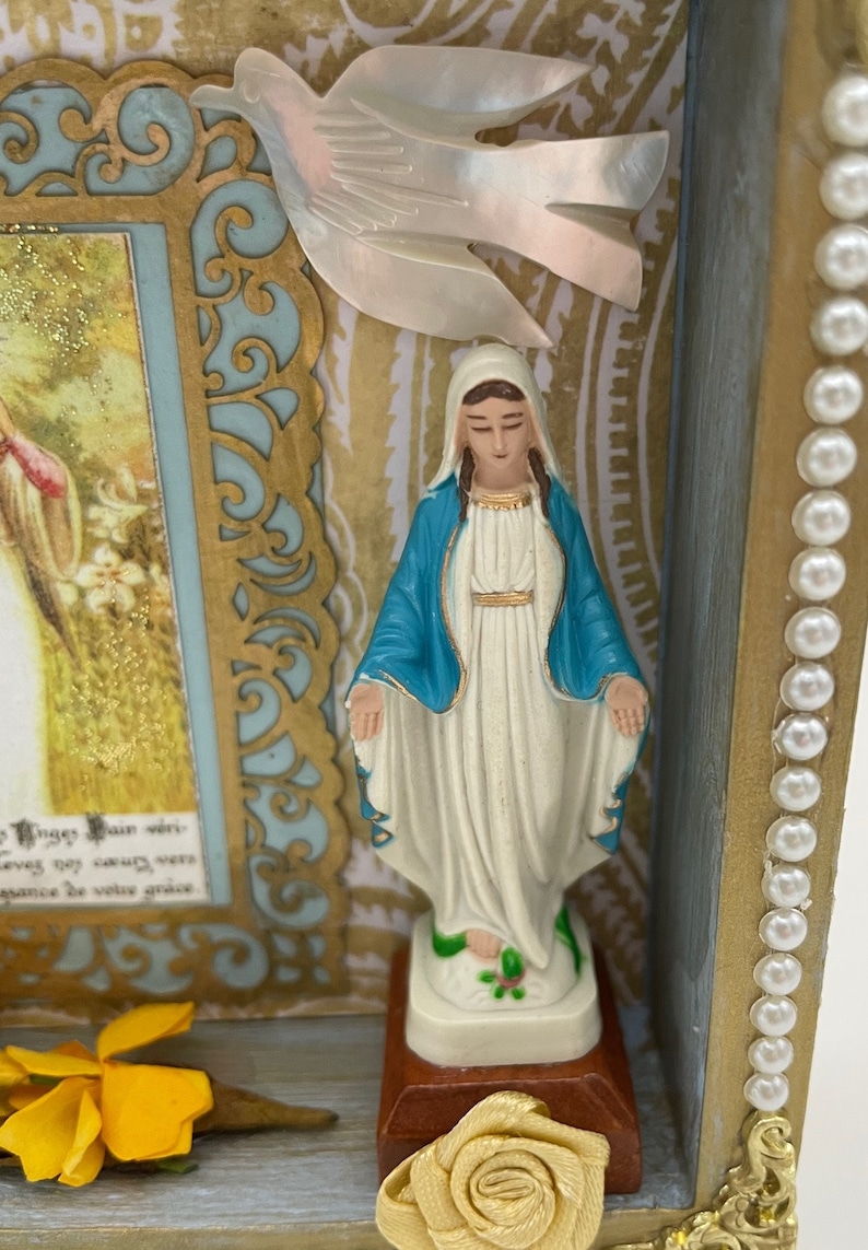 Small Virgin Mary Shrine With French Prayer Card - Etsy