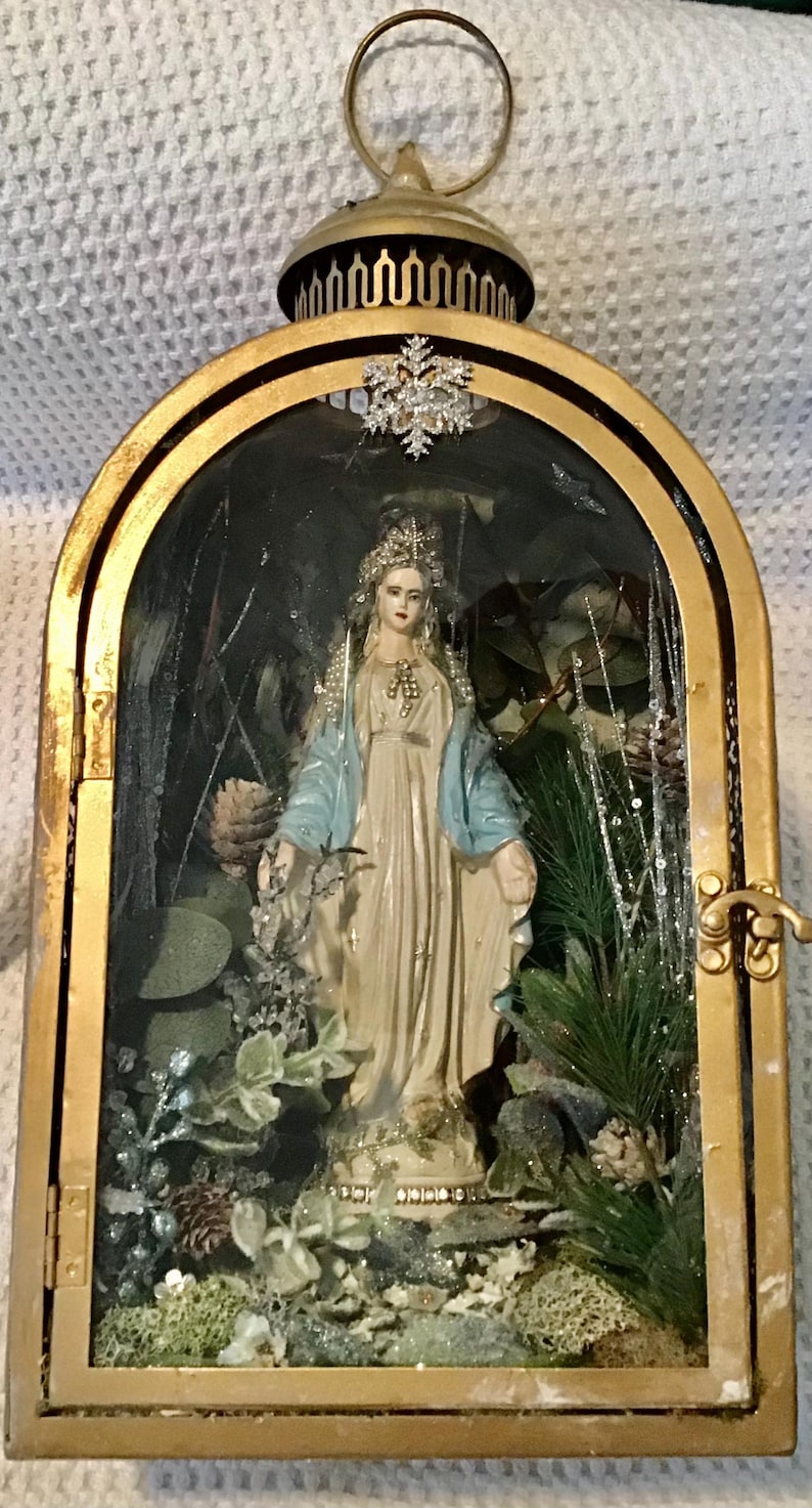 The Snow Queen Shrine - Etsy