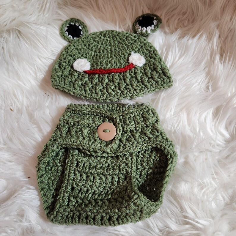 Green Crochet Baby Frog Diaper Gift Set. Handmade Baby Shower Gift ...