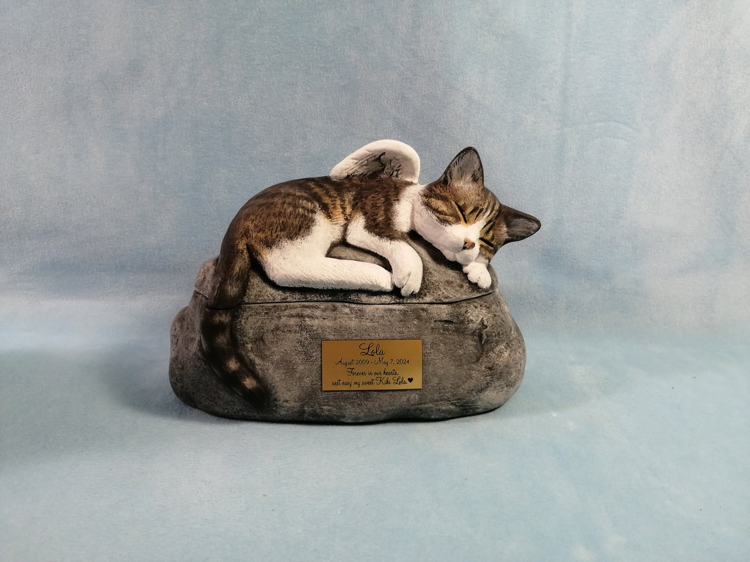 Ceramic Engraved Painted Cat Cremation Urn With Plastic Name Plate ...