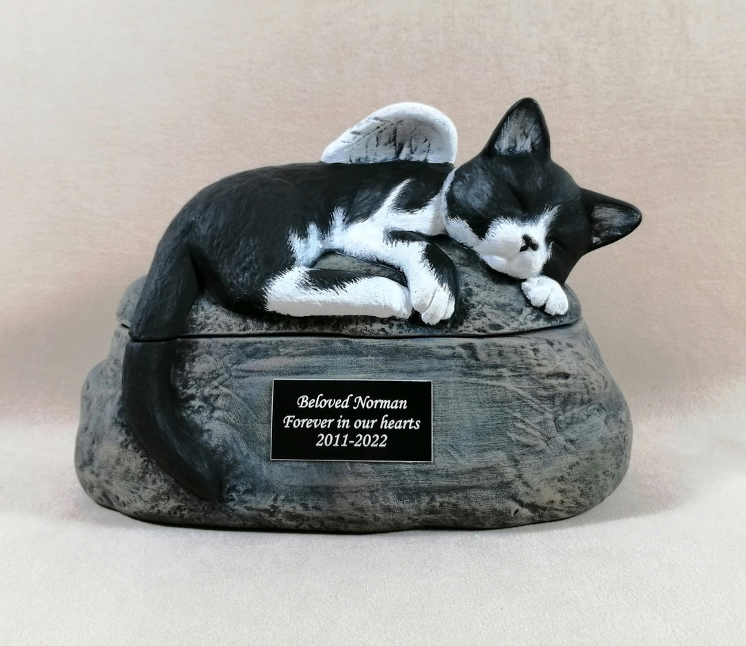 Ceramic Engraved Painted Cat Cremation Urn With Plastic Name Plate ...