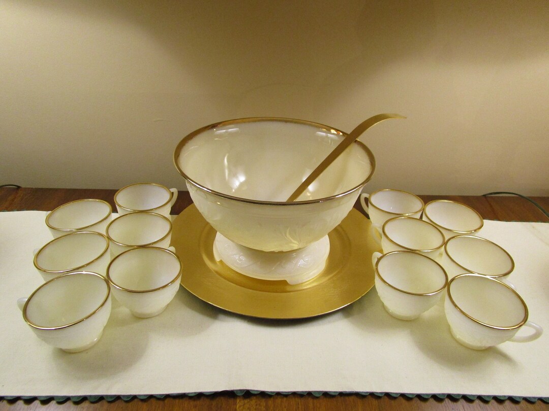 Vintage 1950/60s "fire-king" Ivory Punch Bowl Set - Etsy