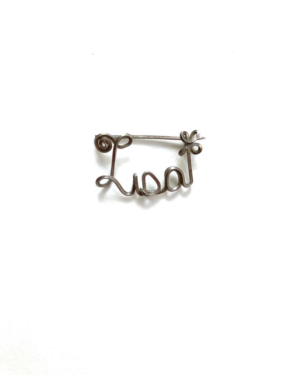 14K Lisa Cursive Name Letter Personalized Charm/Penda… - Gem