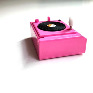 Vintage Pink Barbie-sized Dollhouse Vinyl Record Player Wind-up Toy - Etsy