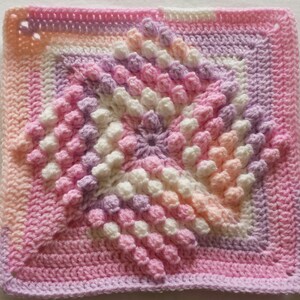 Bobble Granny Square Pattern 1 - Etsy UK