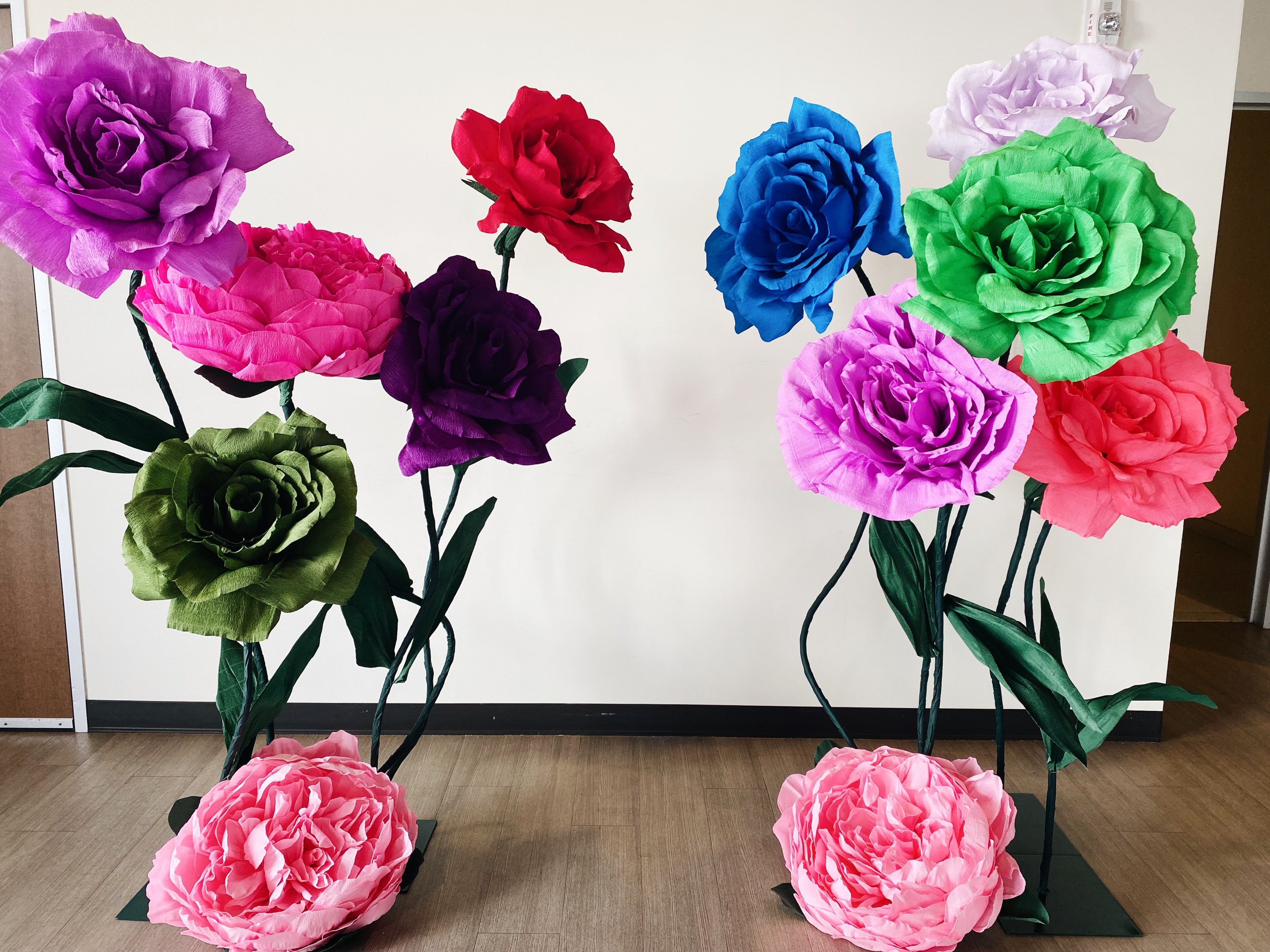 Giant Standing Paper Flower Display. Alice in Wonderland Photo - Etsy