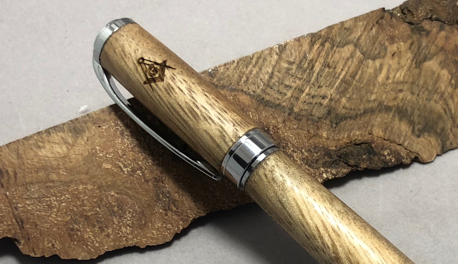 Masonic Acacia Pen With Magnetic Cap and Mason Logo, Rollerball Pen ...