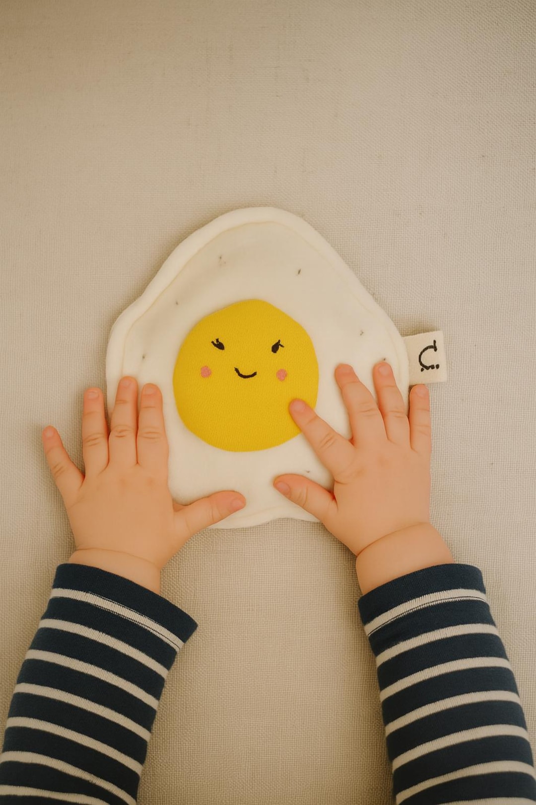 Handmade Fried Egg Crinkle Toy – Sensory Baby Rattle, CE Marked, Soft Velvet, Hand-embroidered ...