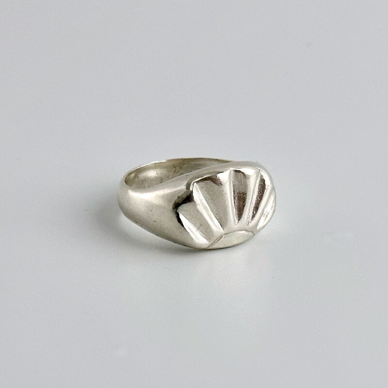 Silver Seashell Ring - Etsy