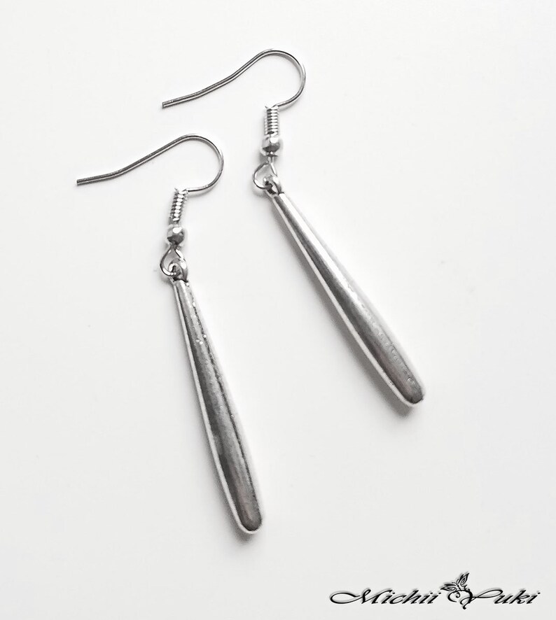 Final Fantasy 7 Tifa Lockhart Inspired Silver Drop Earrings - Etsy