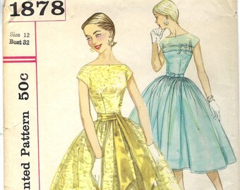 50s Simplicity 3791 Dress W Scalloped Edges, Layered Circle Skirt ...
