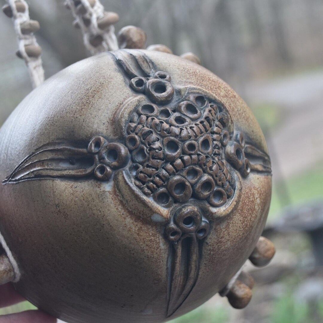 Planter Hanging Pottery Bas Relief Decor Macrame Hanger Unusual 80s ...