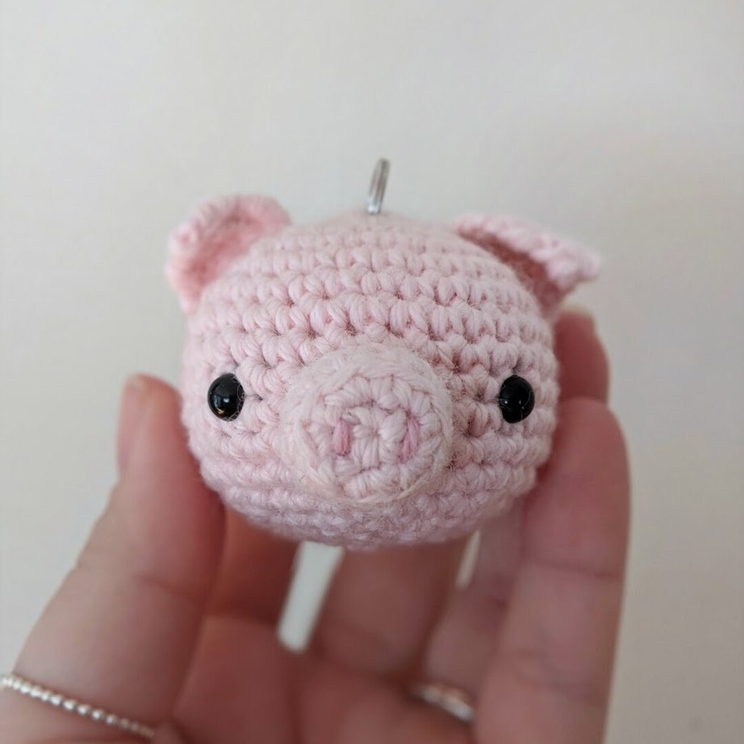 Edmond the pig oink oink piggy keychain pink pig - Etsy.de