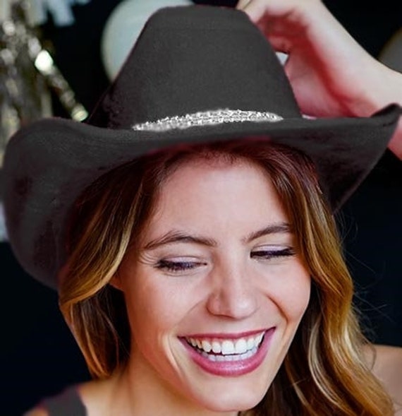 Tara Shrader's Instagram, Twitter & Facebook on IDCrawl