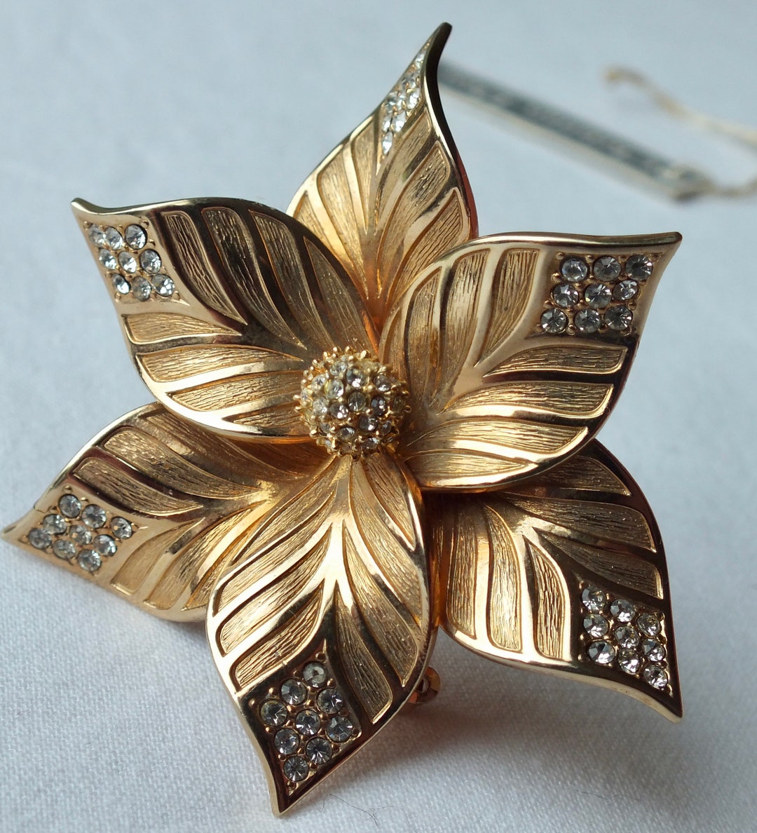 Vtg. CHRISTIAN DIOR Flower Brooch.absolutely Stunning Jewellery ...
